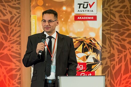 TÜV AUSTRIA Akademie | Warum ist der „IRONMAN“ ein guter Leader?
